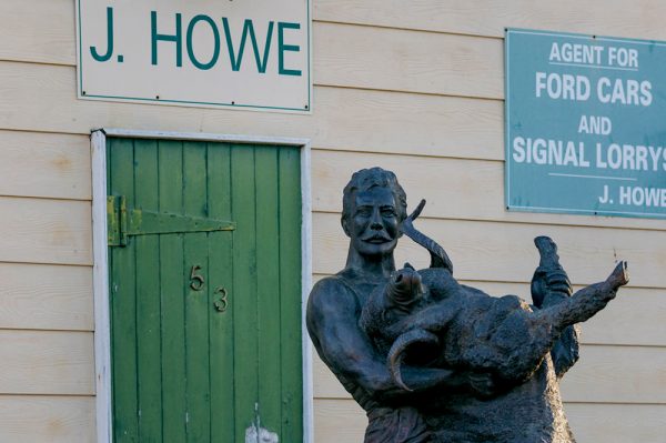 Jackie Howe Statue - Barcoo Way
